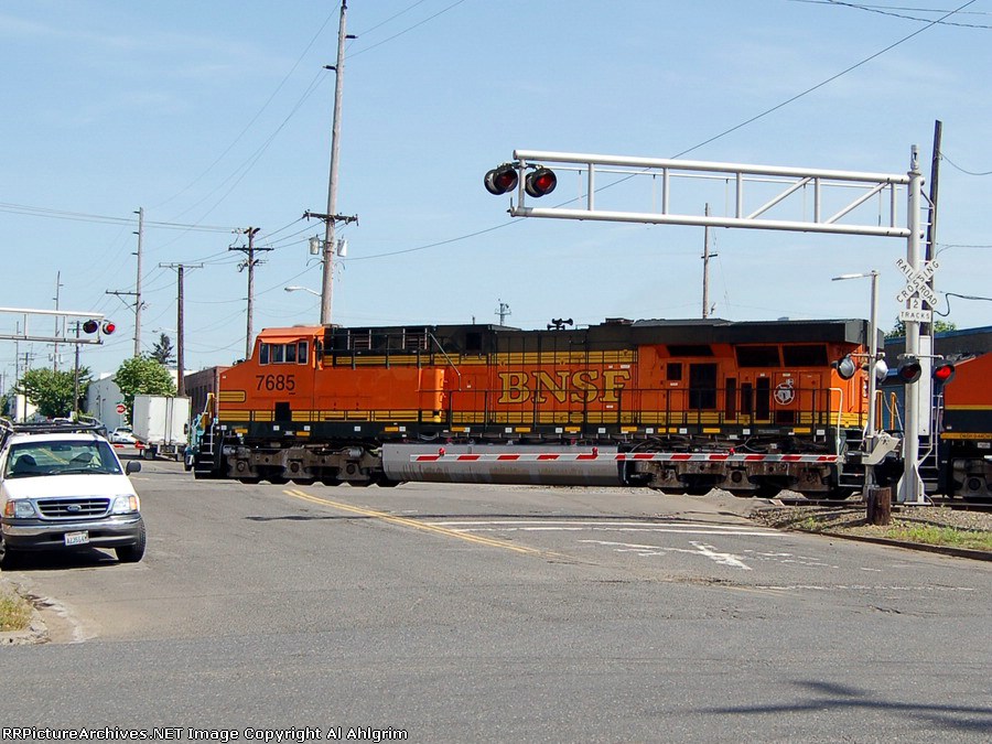 BNSF 7685